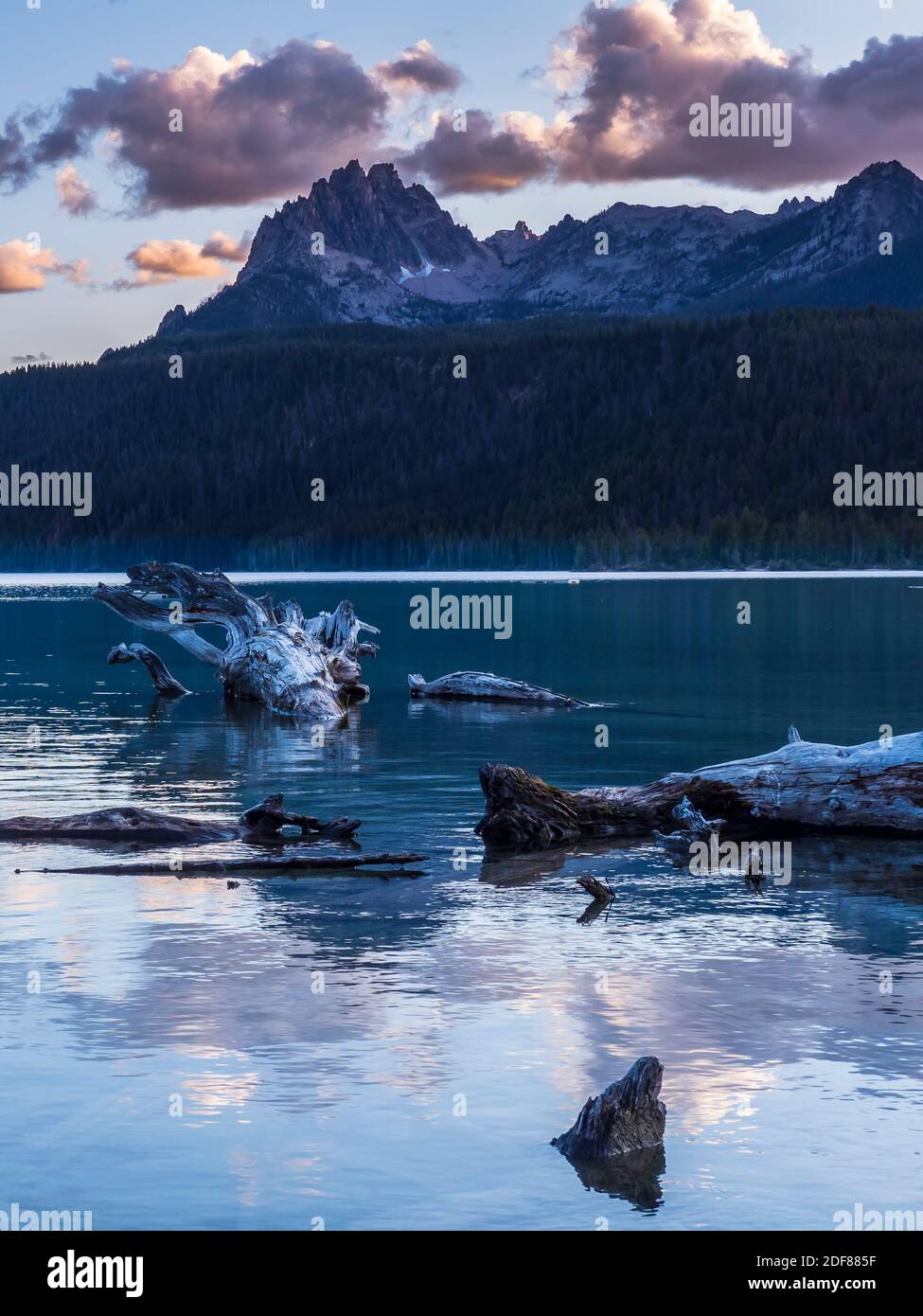 Redfish lake, idaho sunset hi-res stock photography and images - Alamy