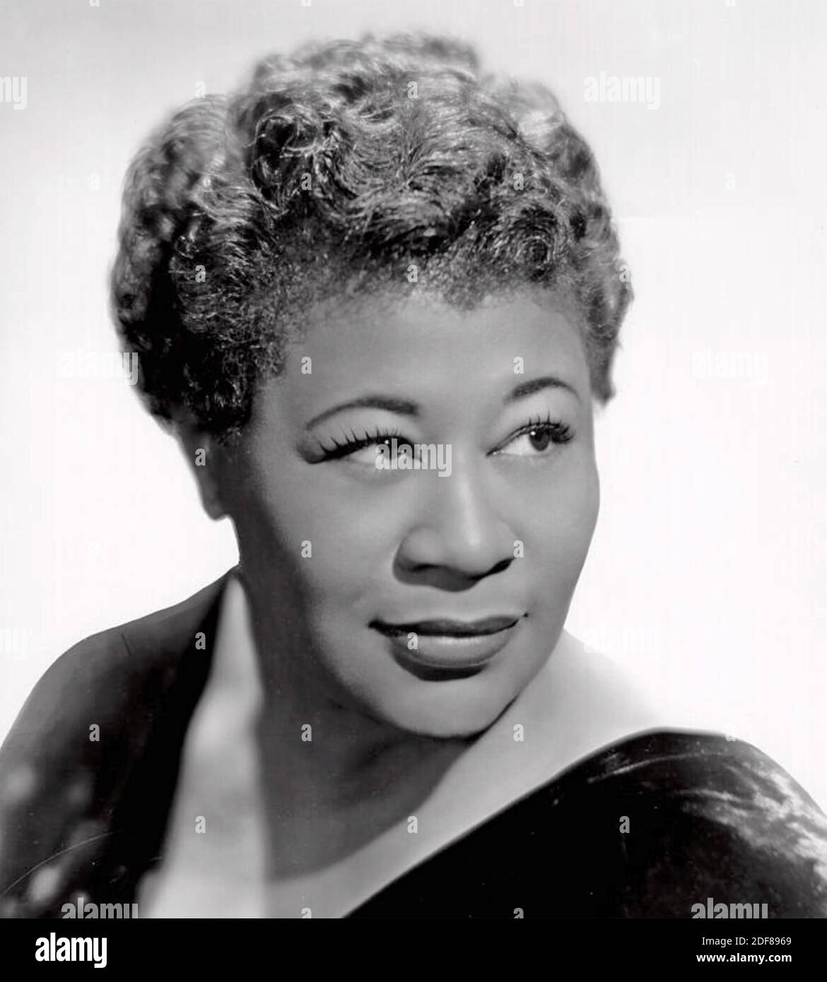 ELLA FITZGERALD (1917-1996) American jazz singer about 1962 Stock Photo ...