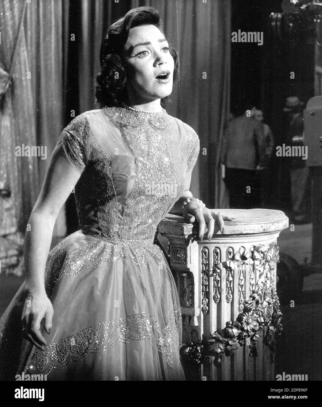 KITTY KALLEN (1921-2016) American singer in about 1946 Stock Photo - Alamy