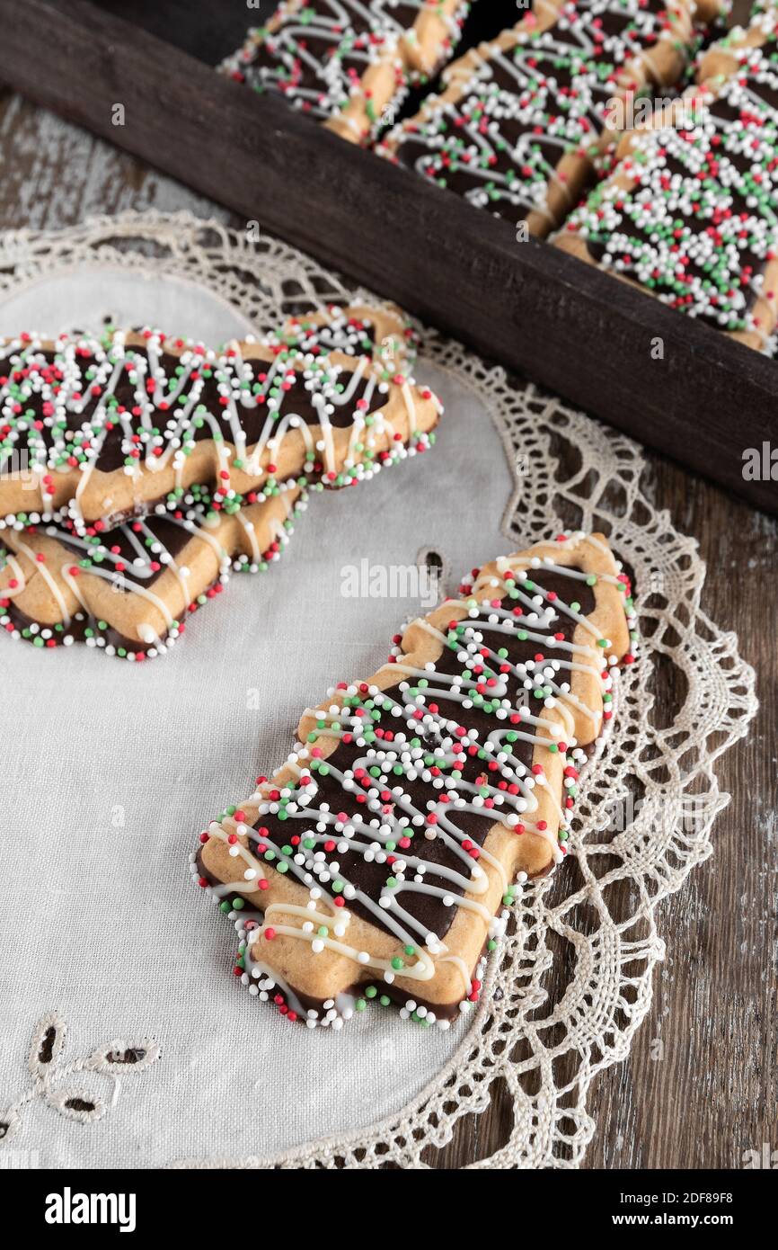 Delicious Christmas tree-shaped cookies Stock Photo - Alamy