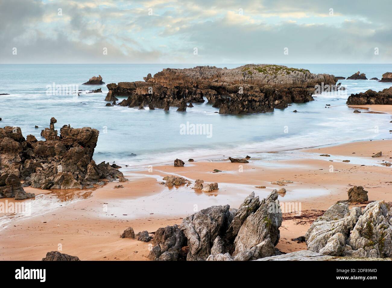 Spain noja ris beach hi-res stock photography and images - Alamy