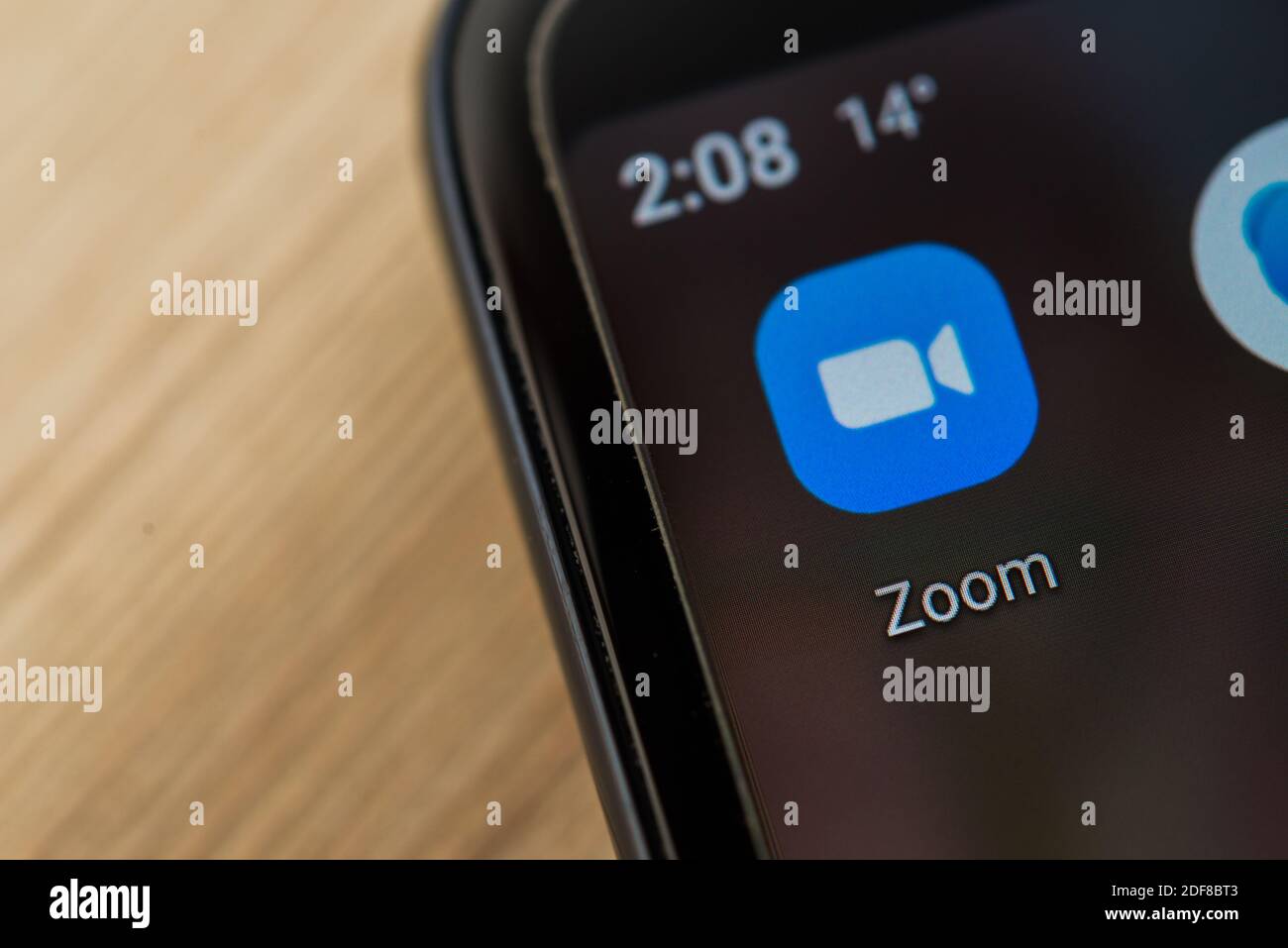 Zoom logo hi-res stock photography and images - Alamy