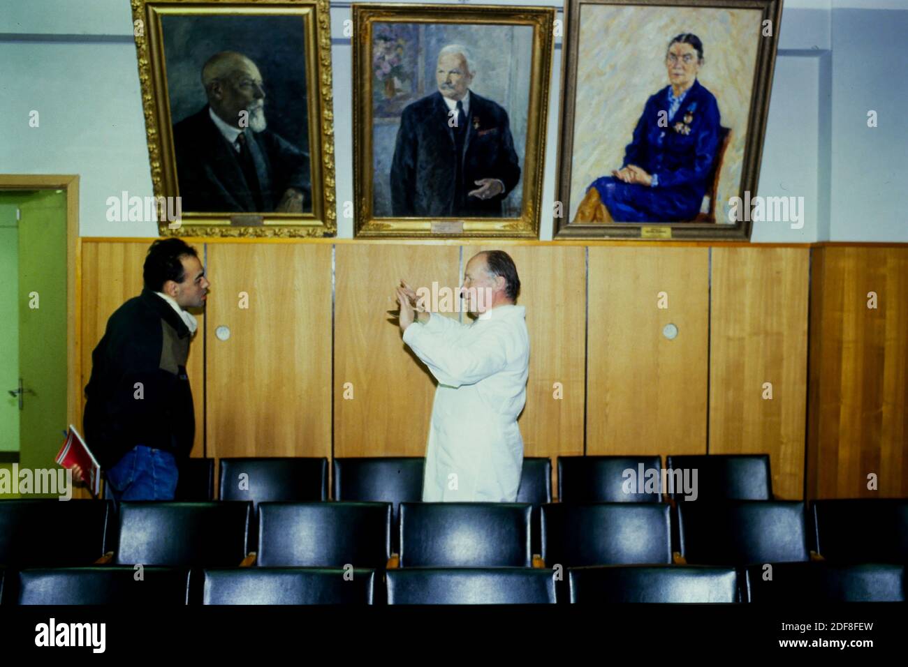 French journalist reporting in Moscow, CEI, Former USSR, 1992 Stock ...