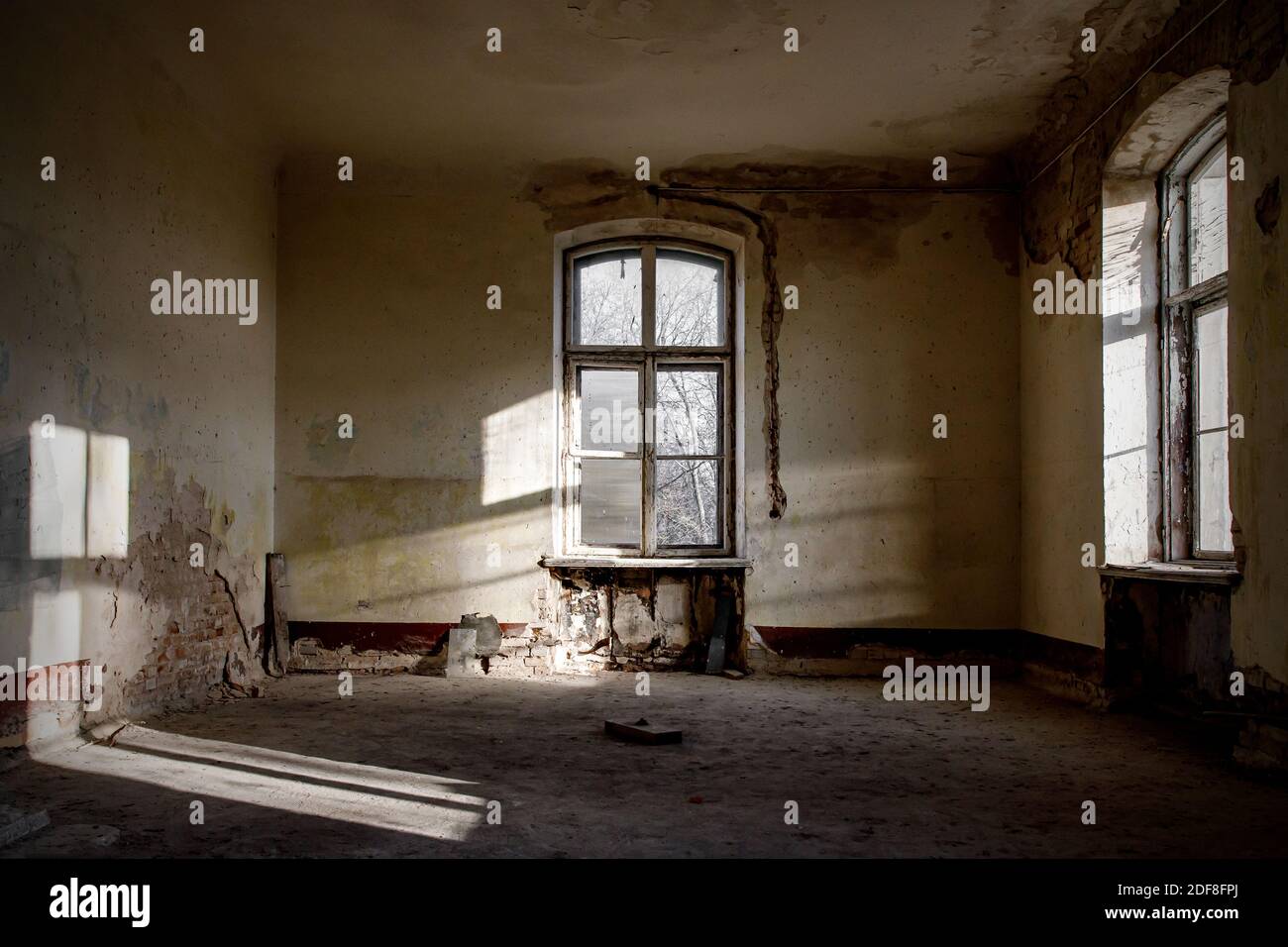 Destroyed Room High Resolution Stock Photography and Images - Alamy