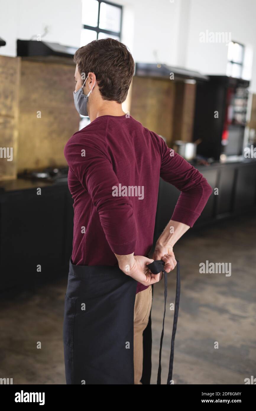 Professional chef trainee cooking hi-res stock photography and images ...