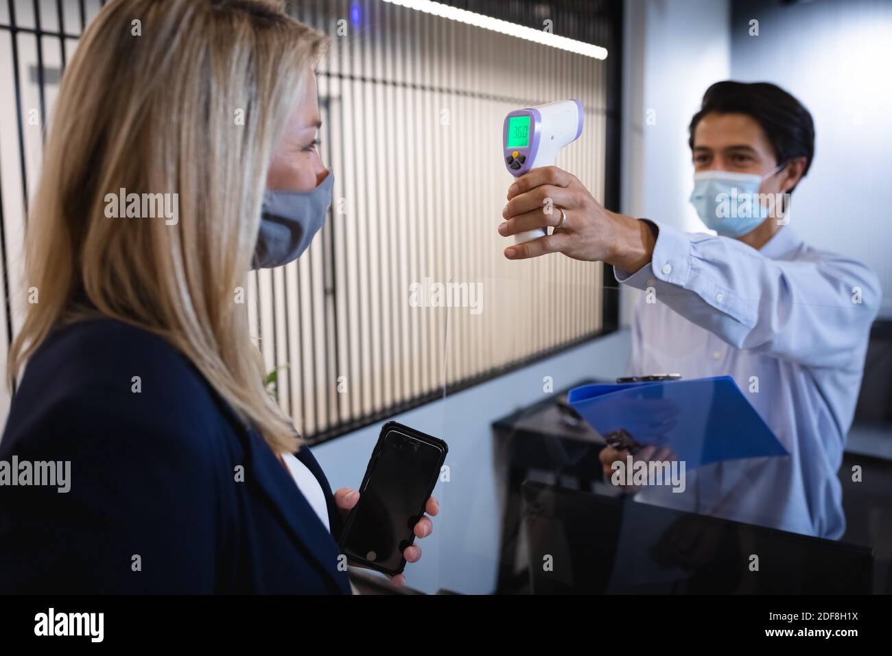 Digital thermometer hi-res stock photography and images - Alamy