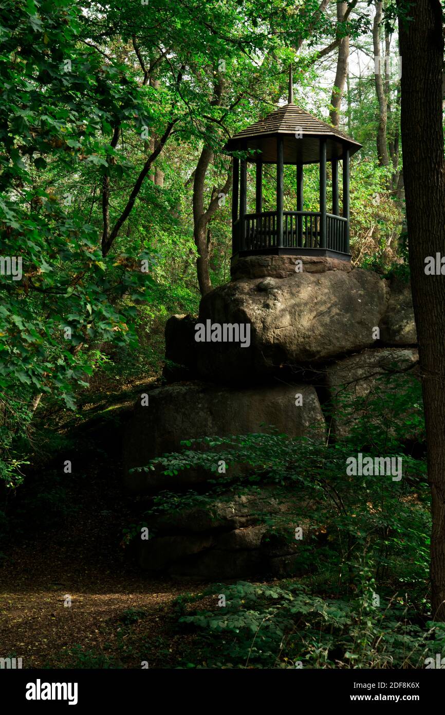 Gazebo in the forest hi-res stock photography and images - Alamy