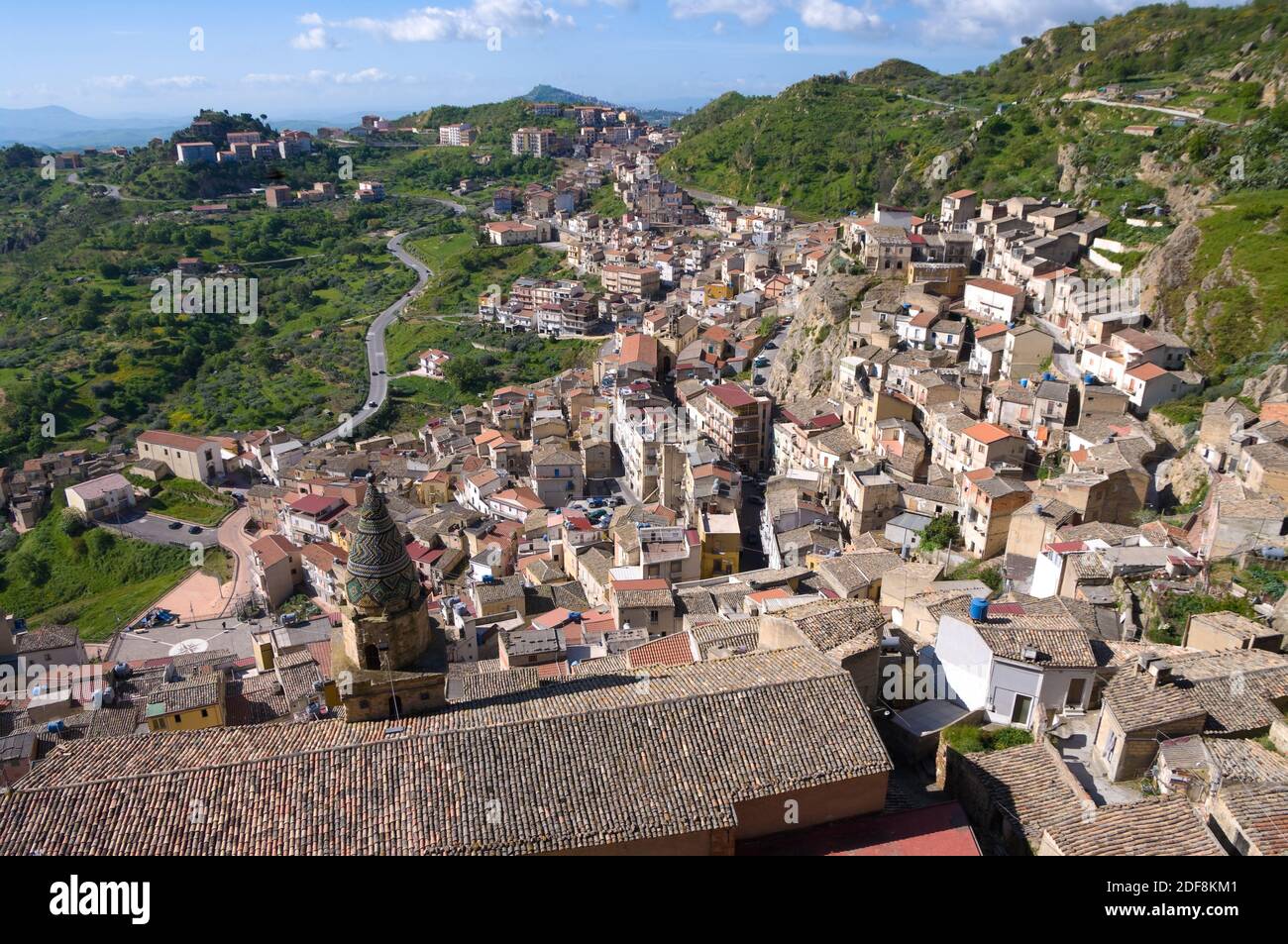 Typical sicilian countryside hi-res stock photography and images - Alamy