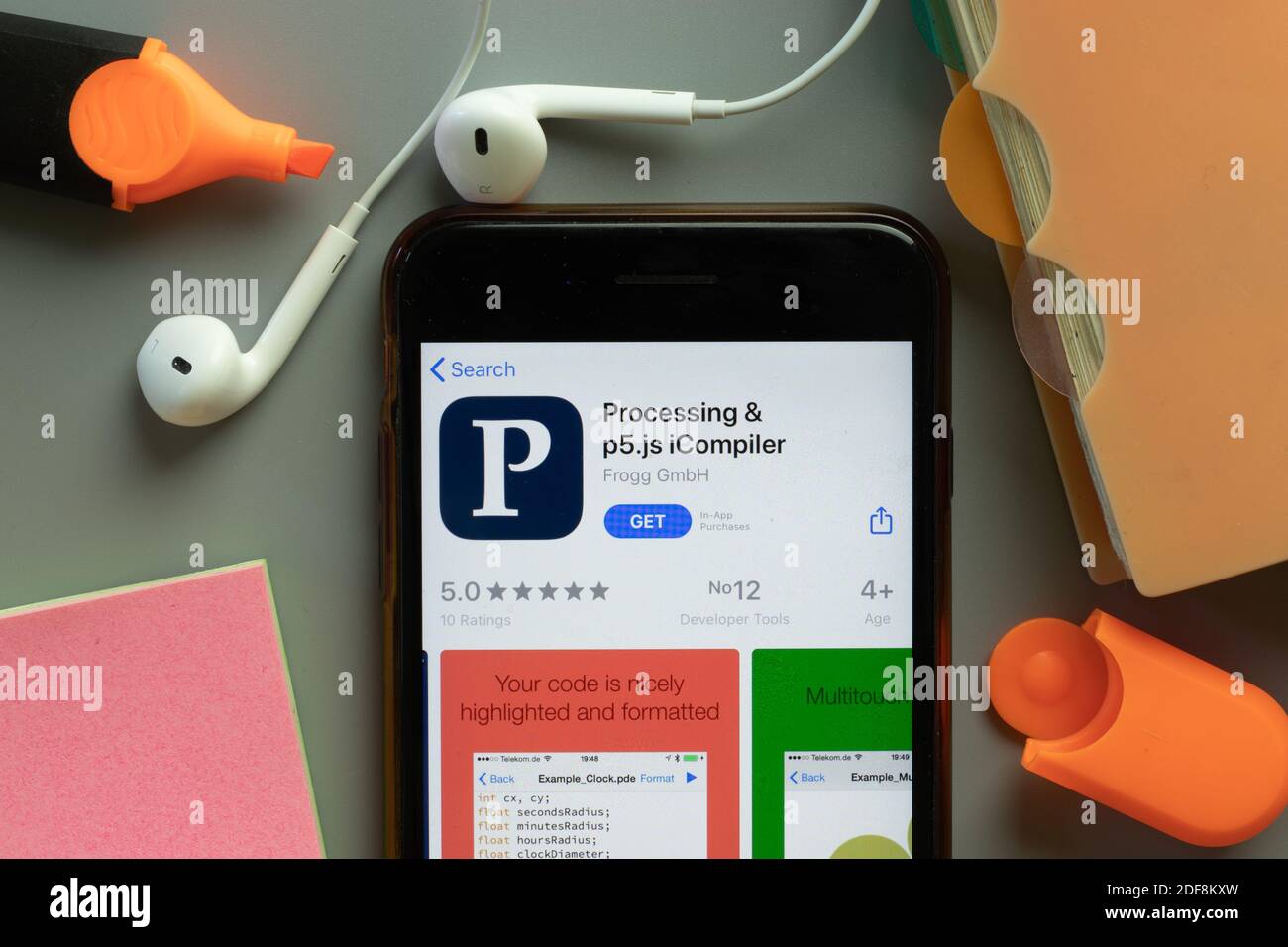 New York, USA - 1 December 2020: Processing p5.js iCompiler mobile app ...