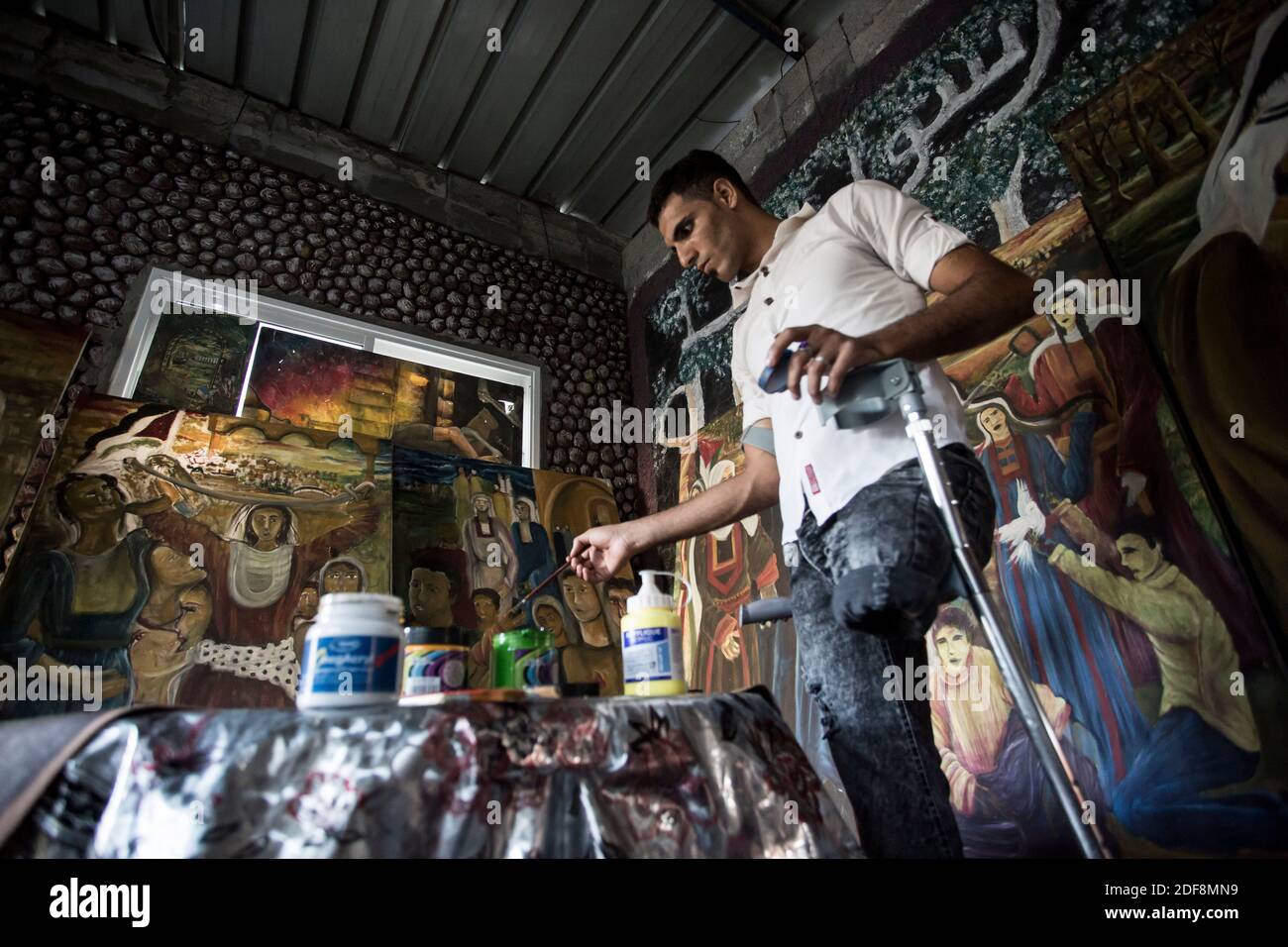 Painting for gaza hi-res stock photography and images - Alamy