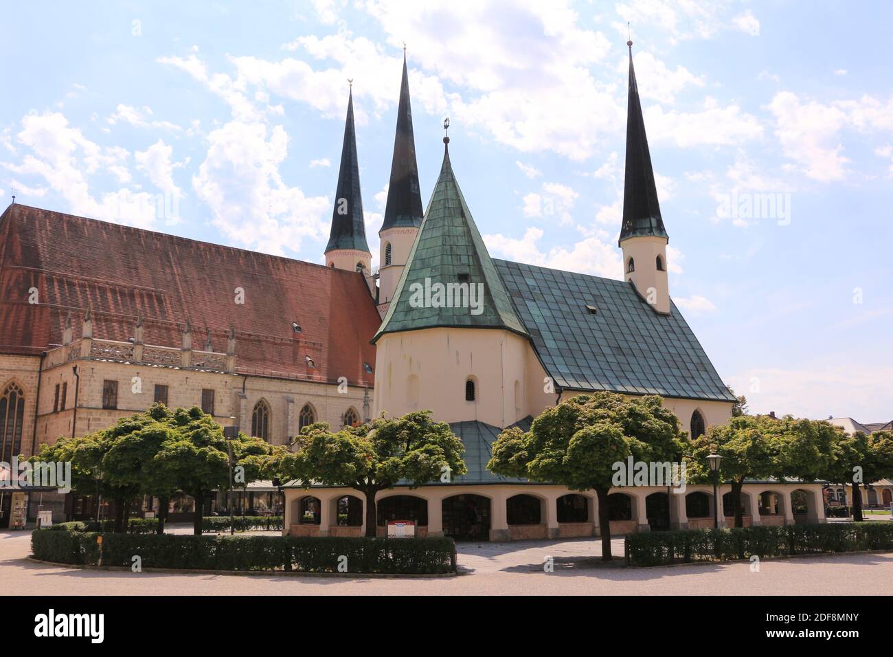 Impressionen aus dem Wallfahrtsort Altötting in Bayern Stock Photo - Alamy