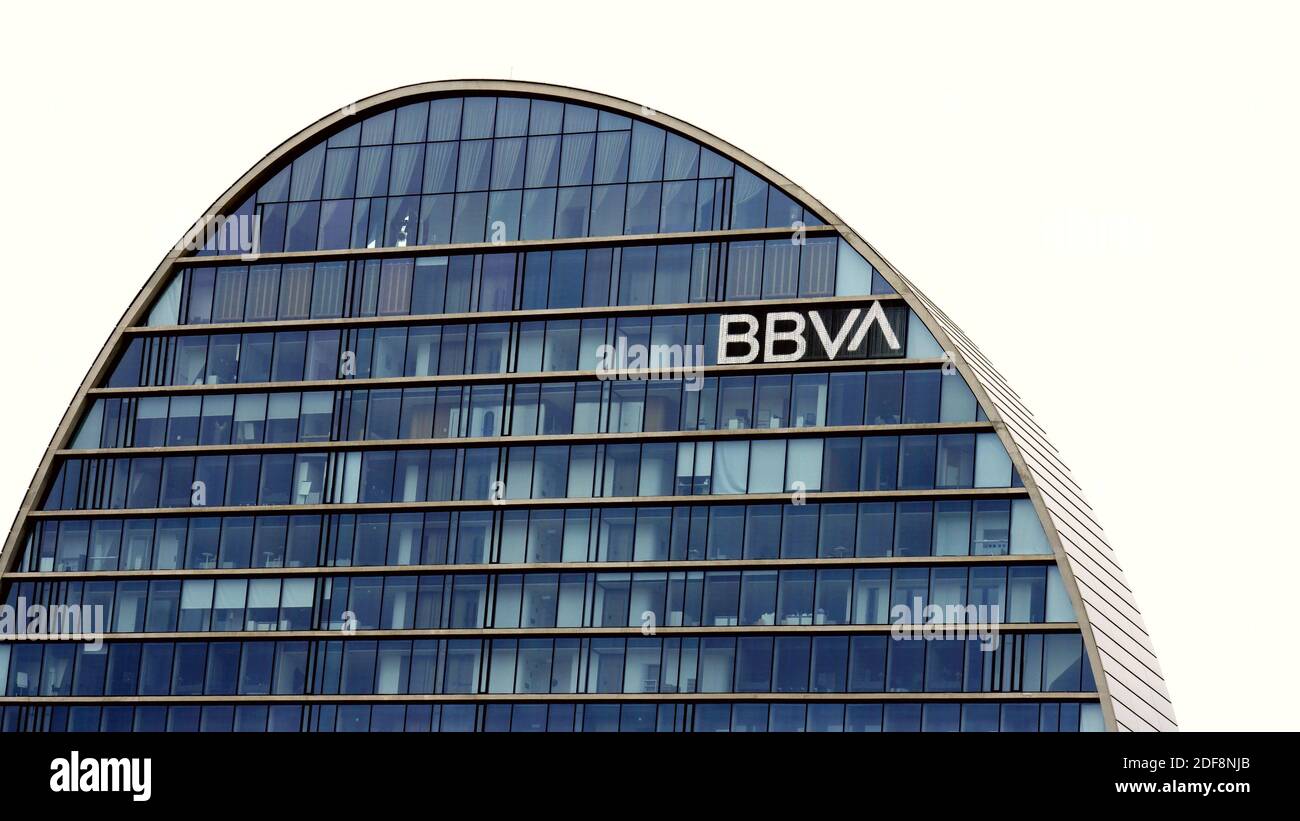 Bbva headquarters hi-res stock photography and images - Alamy