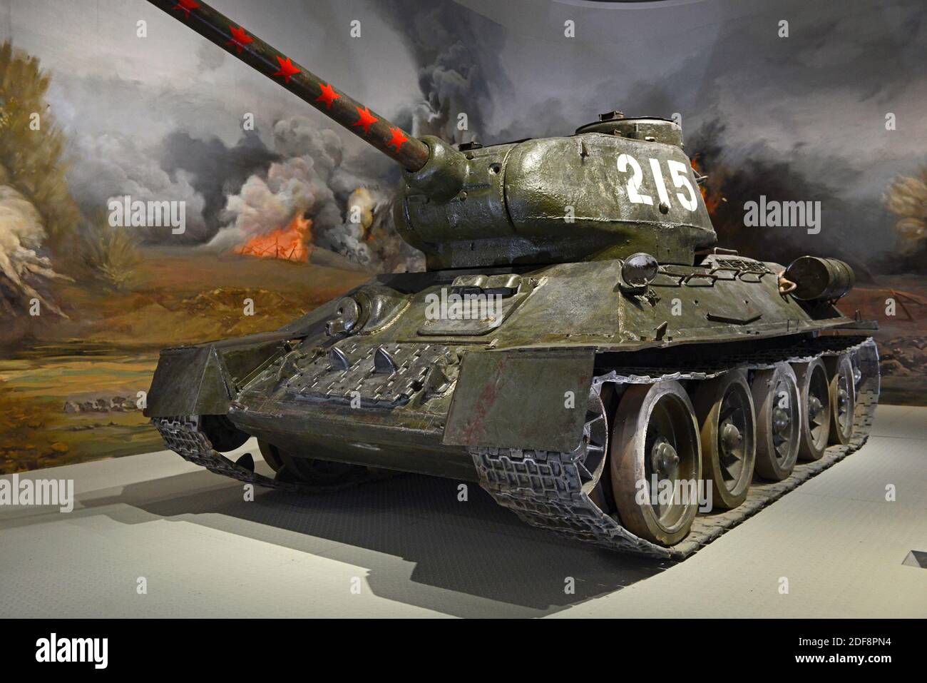 China military tank hi-res stock photography and images - Alamy