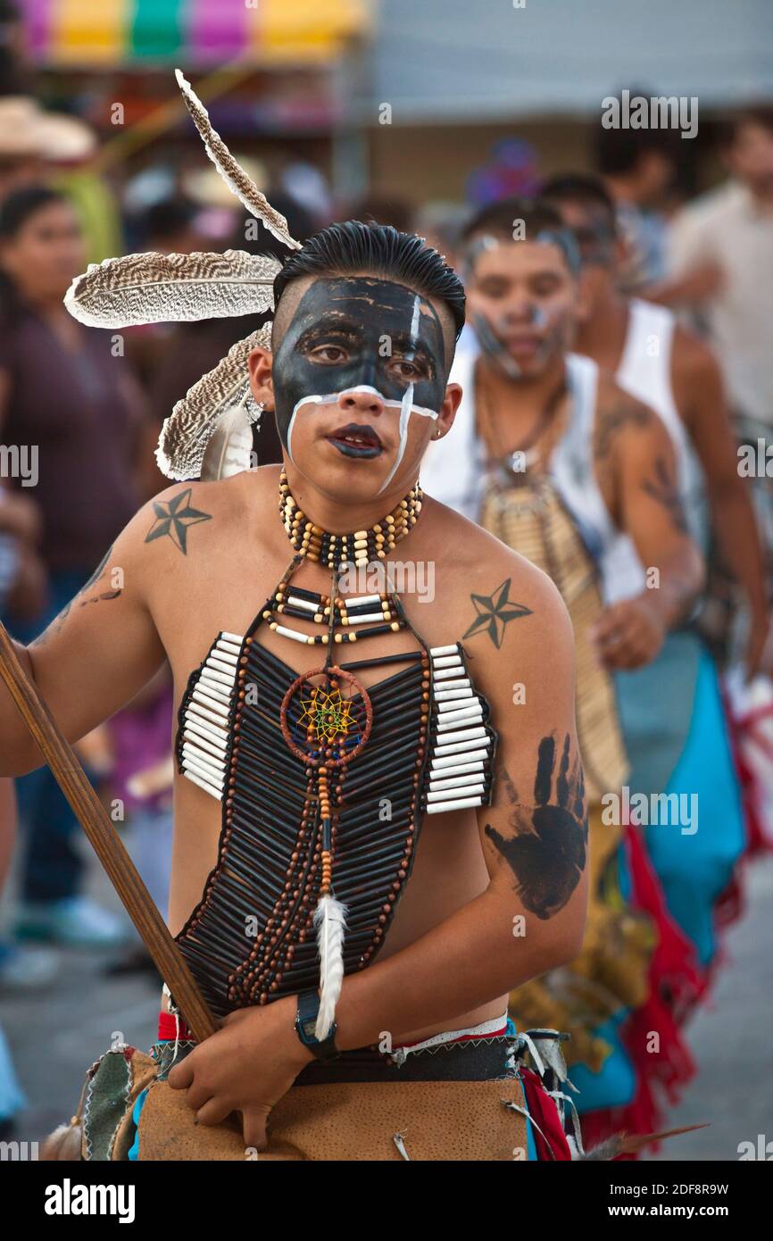 Apache dancers hi-res stock photography and images - Alamy