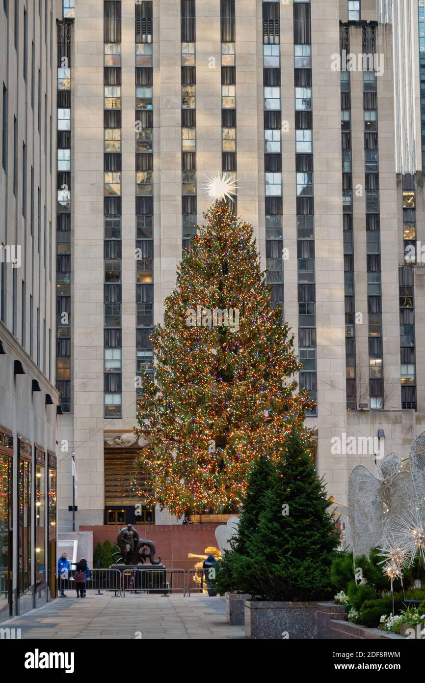 The Rockefeller Center Christmas Tree, 2020, NYC, USA Stock Photo - Alamy