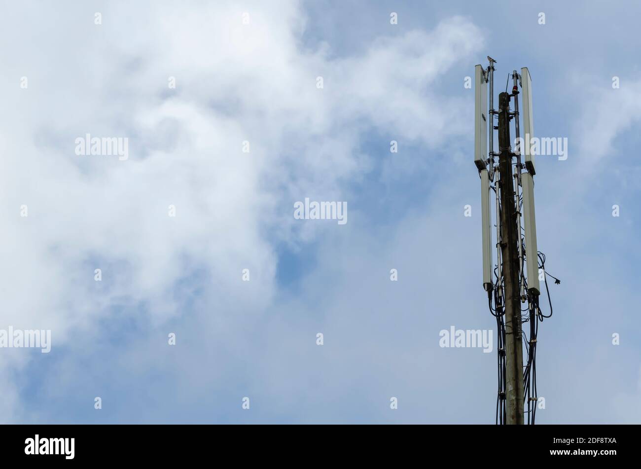Mobile Telephone Transmitter Stock Photo - Alamy