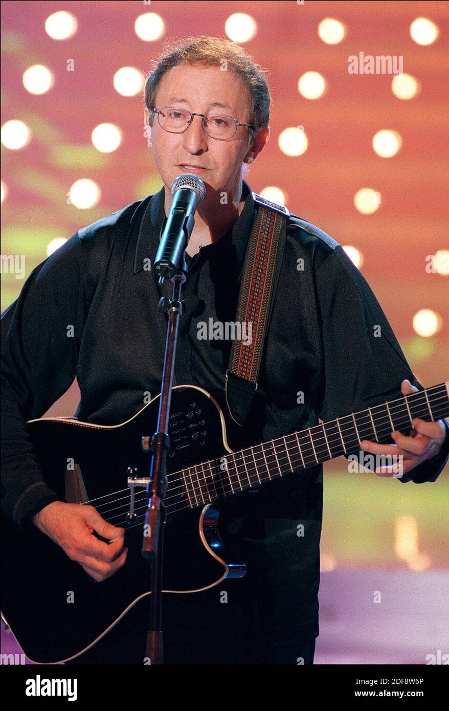 Singer Kabyle Idir Dies At 70 ---- File - © Jean Jacques Datchary/ABACA ...