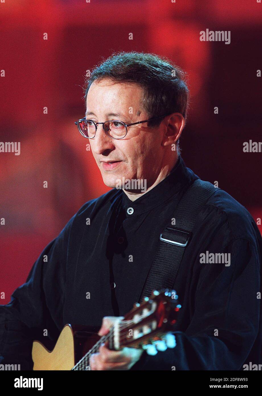 Singer Kabyle Idir Dies At 70 ---- File - © Jean-Jacques Datchary/ABACA ...