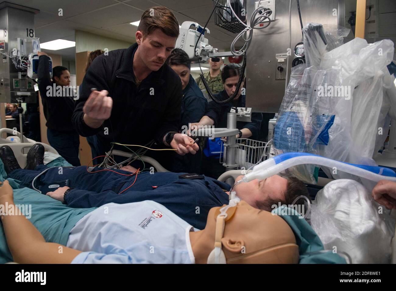 Navy medical corpsman hi-res stock photography and images - Alamy