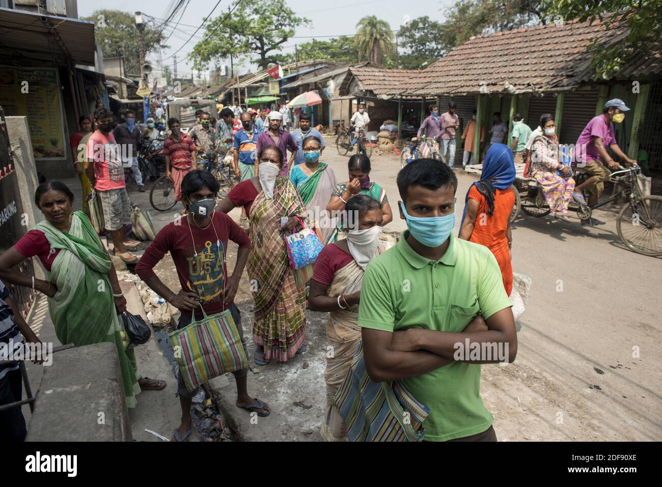 Indian ration shop hi-res stock photography and images - Alamy