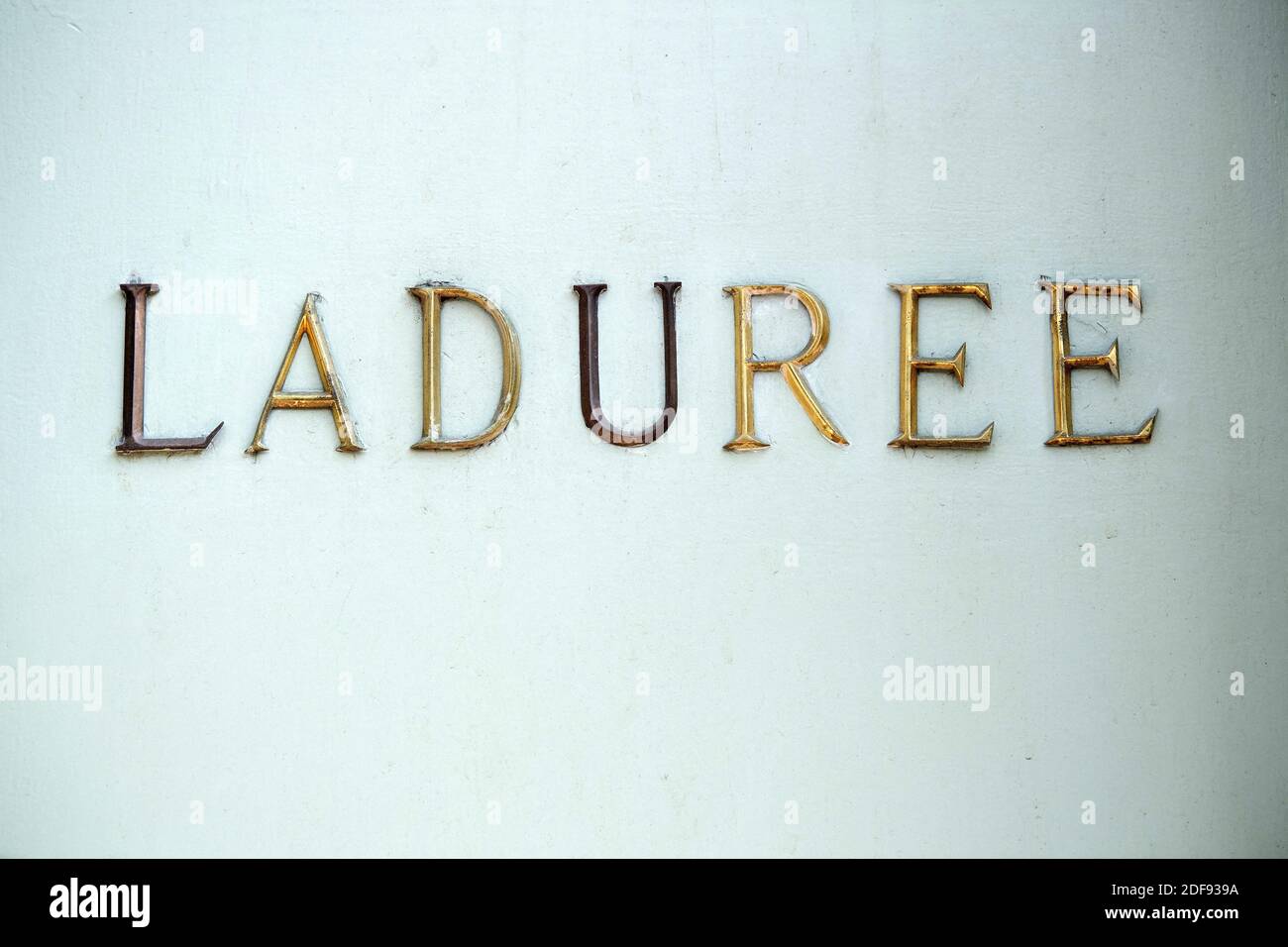 Laduree logo hi-res stock photography and images - Alamy