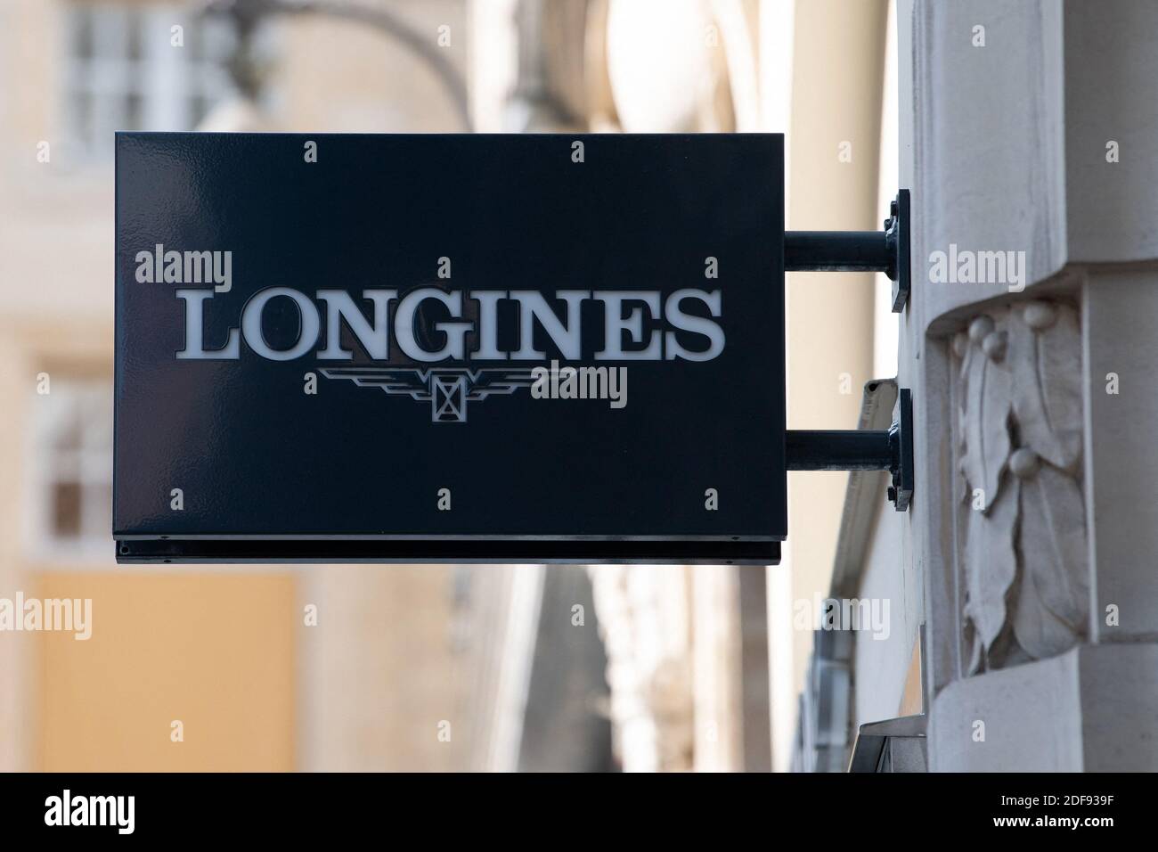 Longines logo hi-res stock photography and images - Alamy