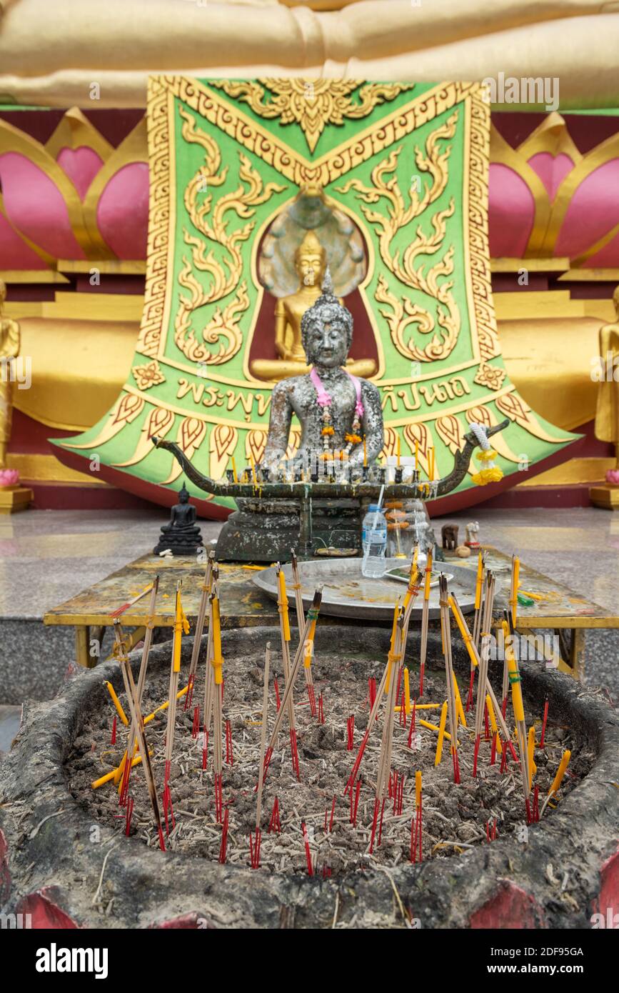 Details of thai temple with joss sticks Stock Photo - Alamy