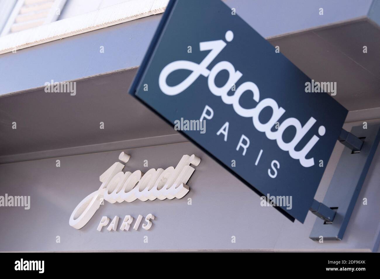 Jacadi sign hi-res stock photography and images - Alamy