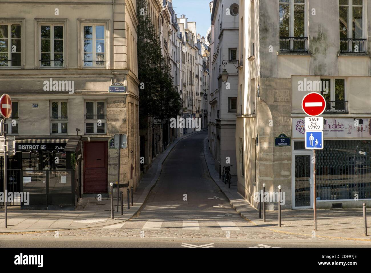 Empty street in Paris, France, on April 15, 2020, during the covid-19 ...