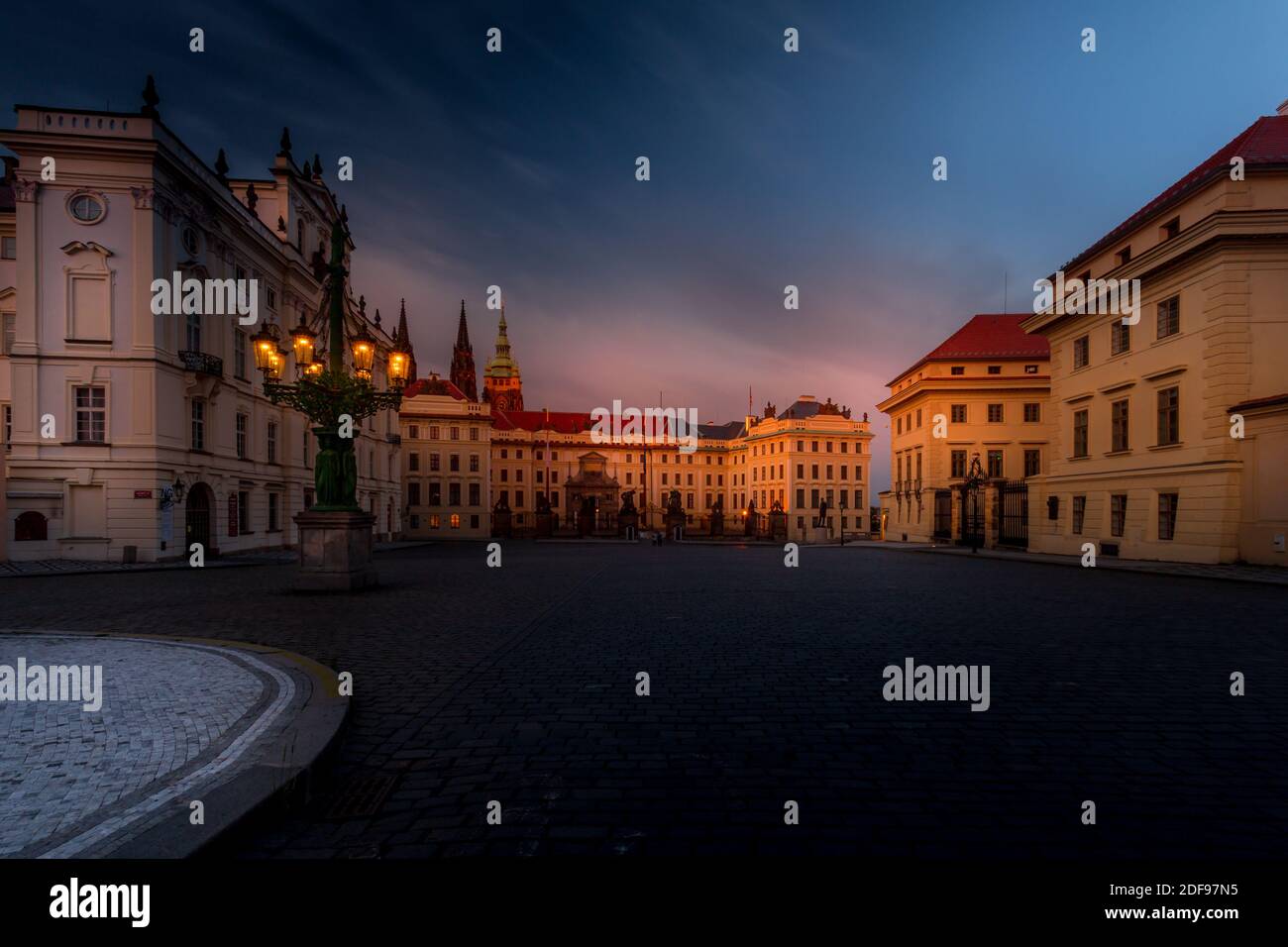 Beautiful sunset over Prague, Prague Castle and Hradcany district ...
