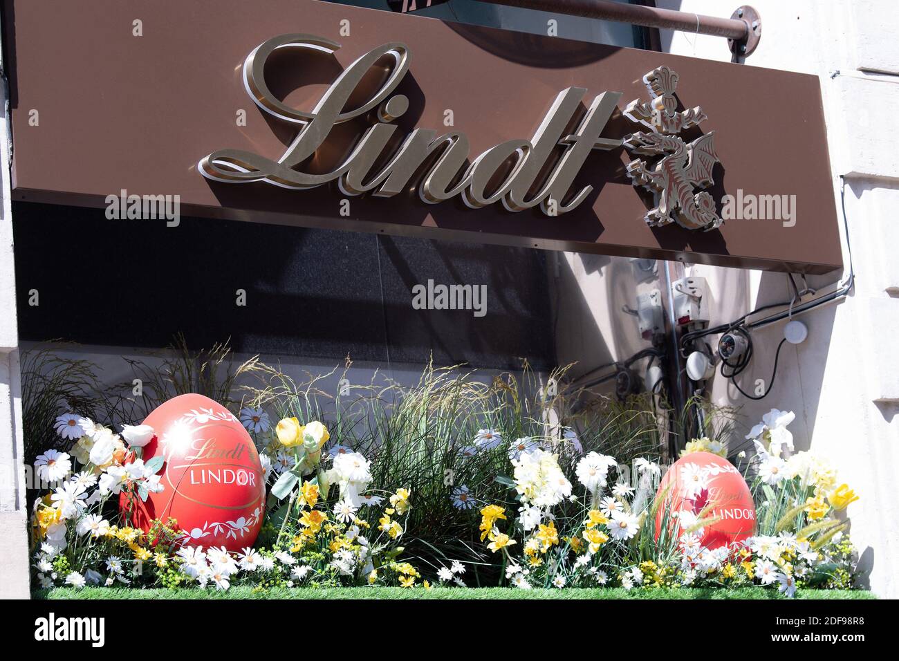 A shop sign of Lindt in Paris, on April 16, 2020 in Paris, France.Photo ...