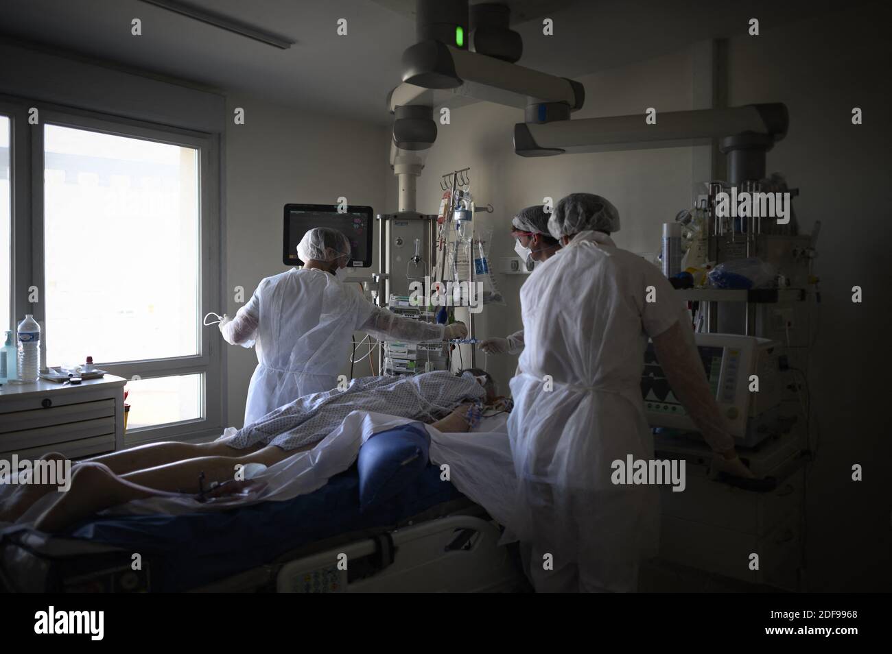 Decubitus High Resolution Stock Photography and Images - Alamy