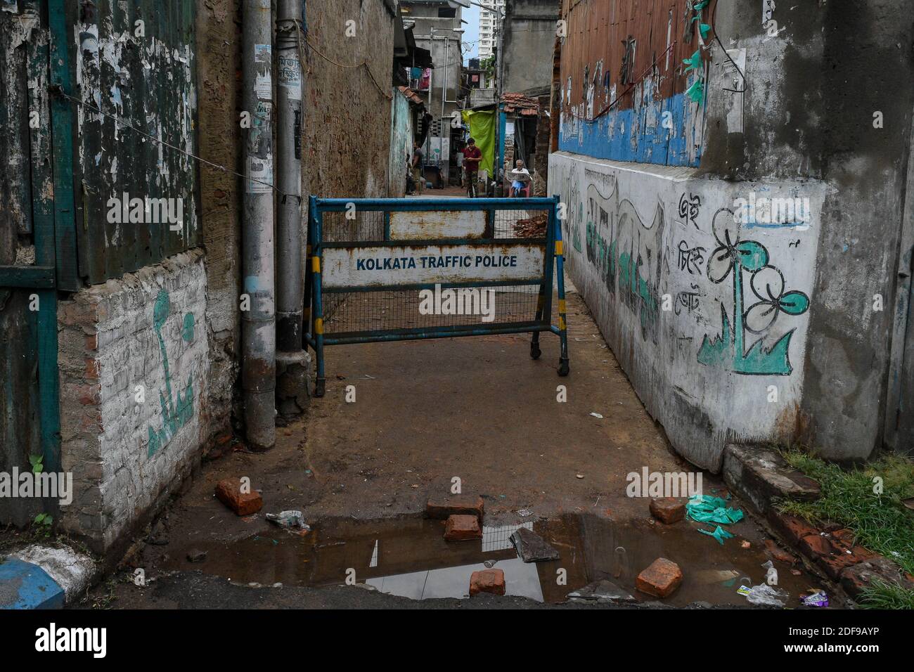 Being off the curb hi-res stock photography and images - Alamy