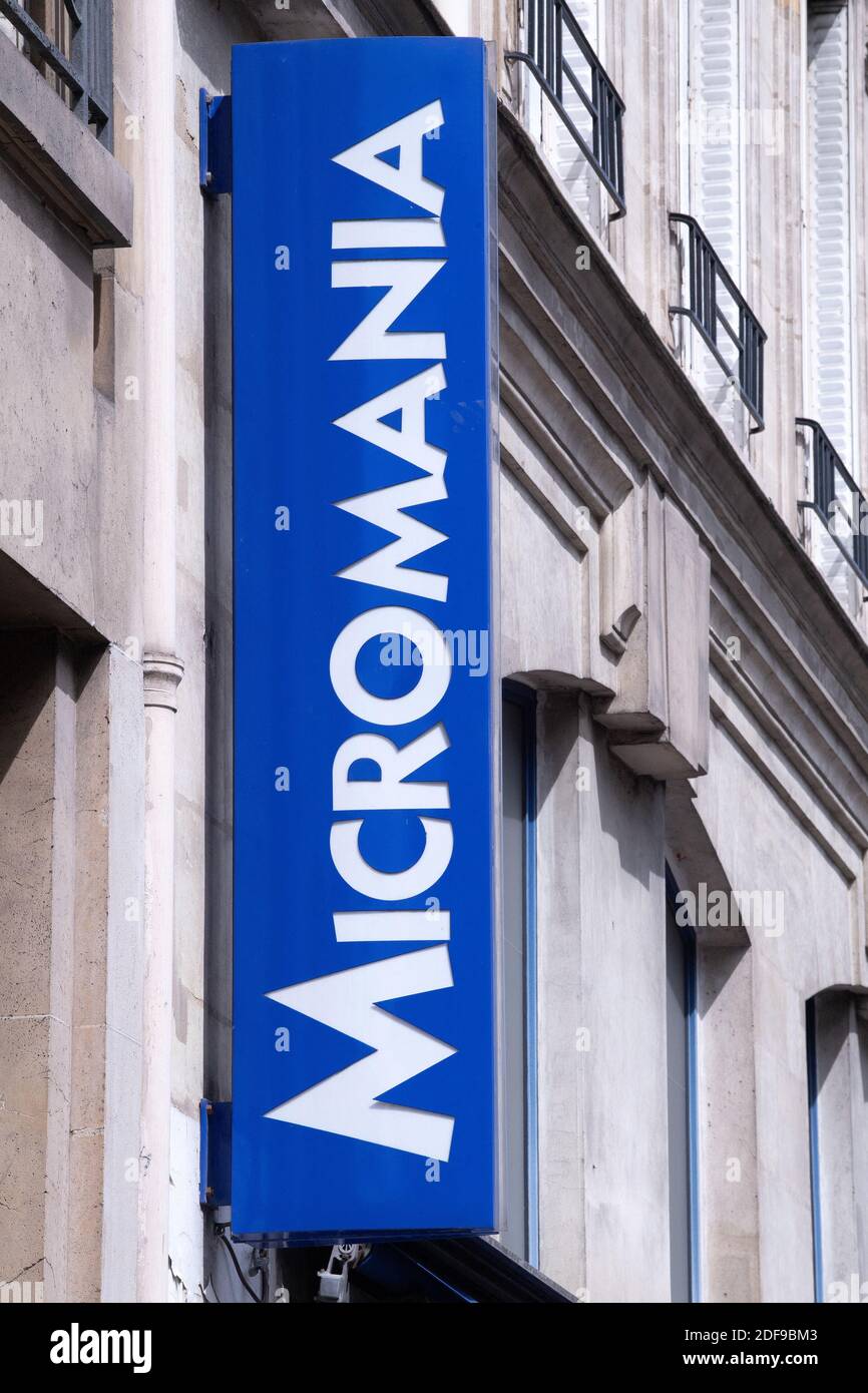 Micromania logo hi-res stock photography and images - Alamy