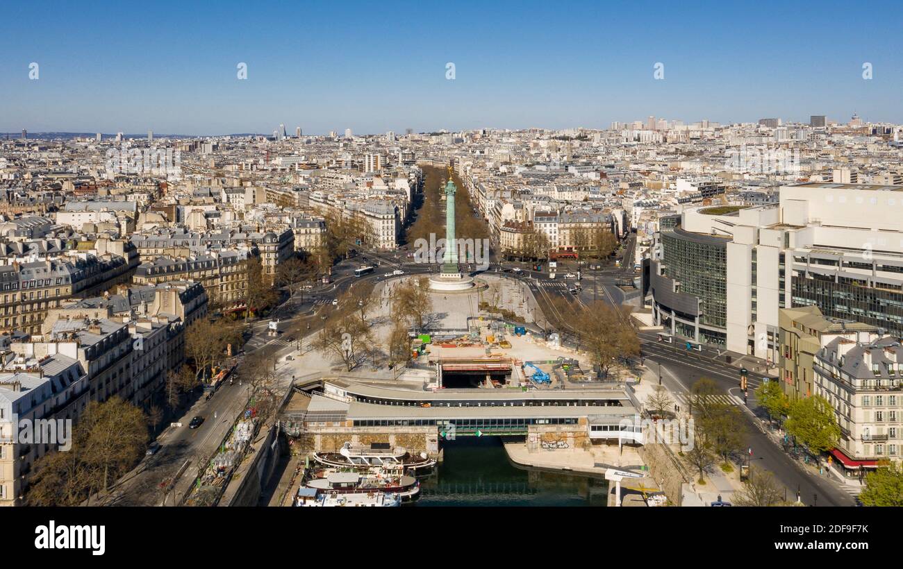 Vue aerienne opera paris hi-res stock photography and images - Alamy