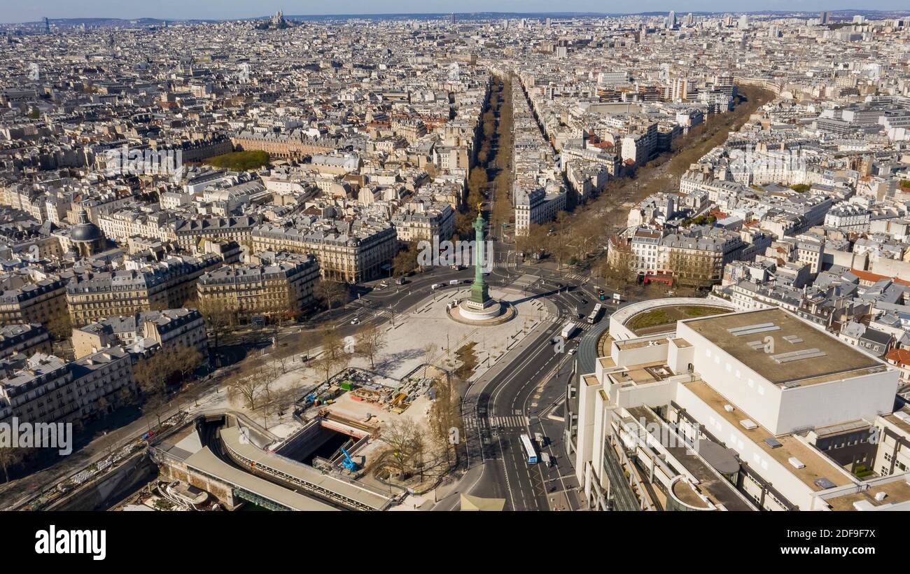 Vue aerienne opera paris hi-res stock photography and images - Alamy