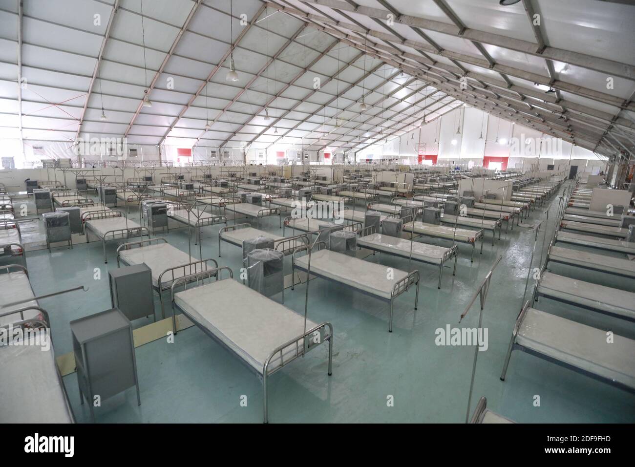 Largest makeshift hospital hi-res stock photography and images - Alamy