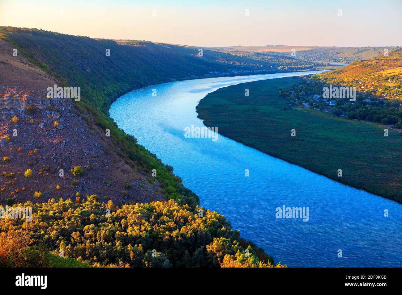 Nistru river hi-res stock photography and images - Alamy