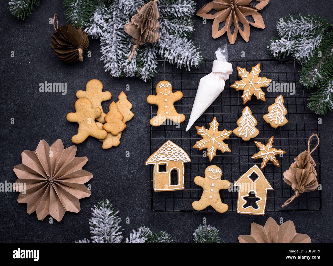 Traditional Christmas Gingerbread Cookies