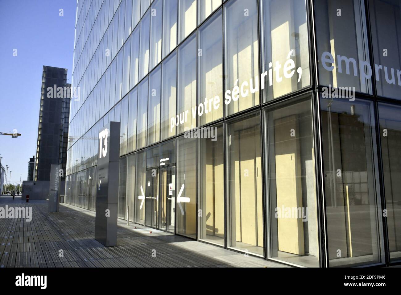 General view of BNF Bibliothèque nationale de France (National Library ...