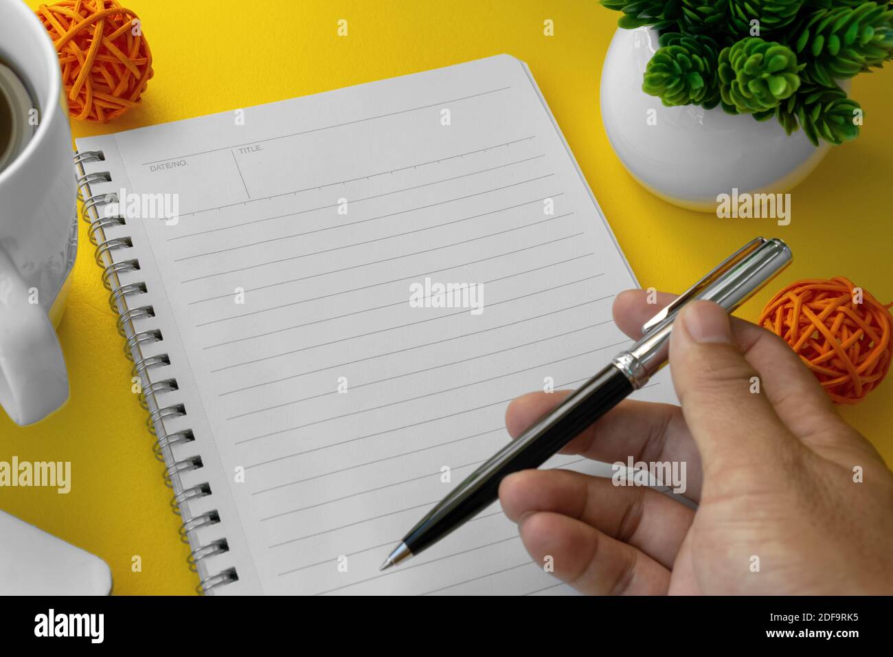 Hand writing with a pen book hi-res stock photography and images - Alamy