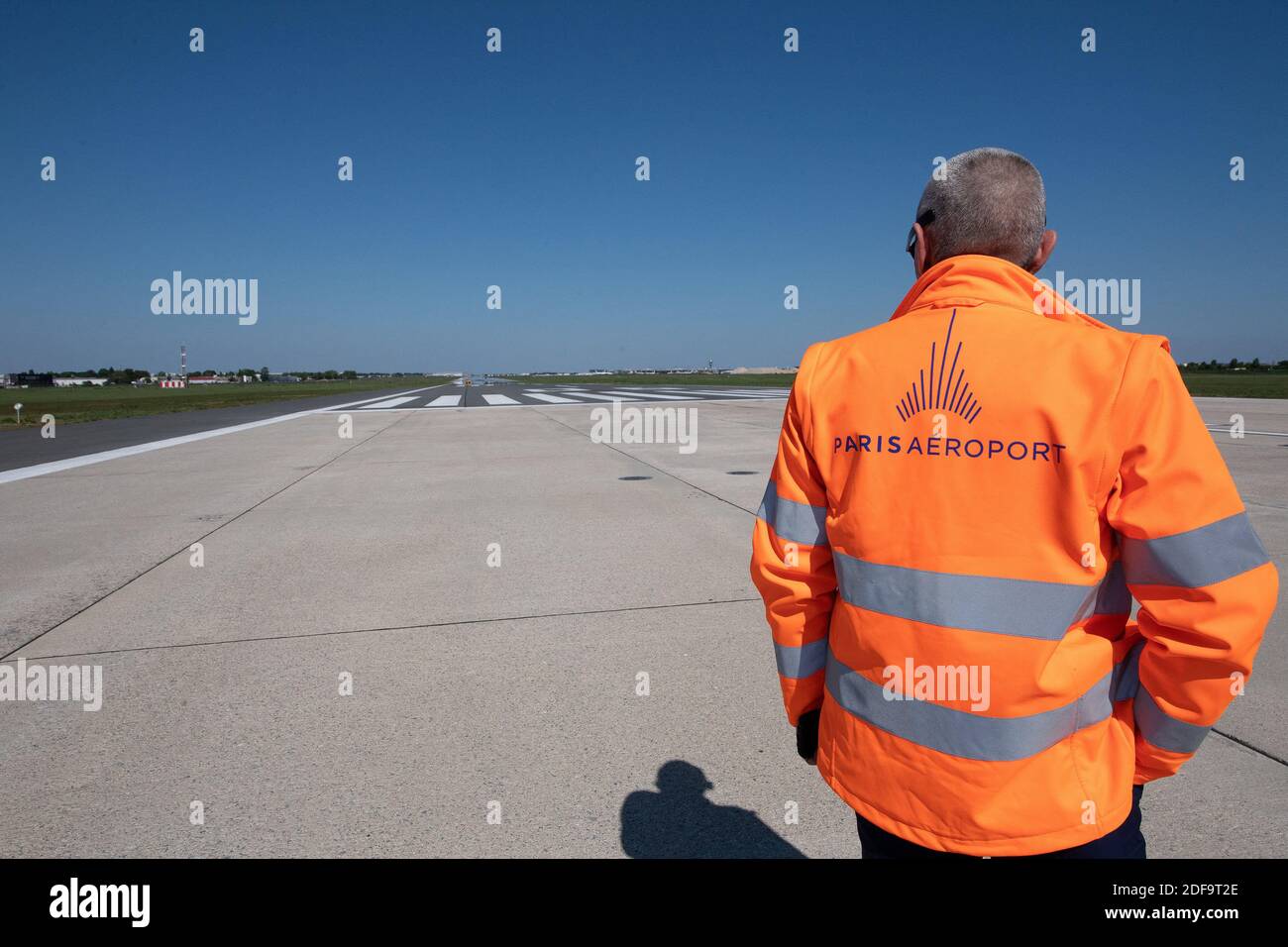 General view of the airplanes take-off runway at Orly Airport following ...