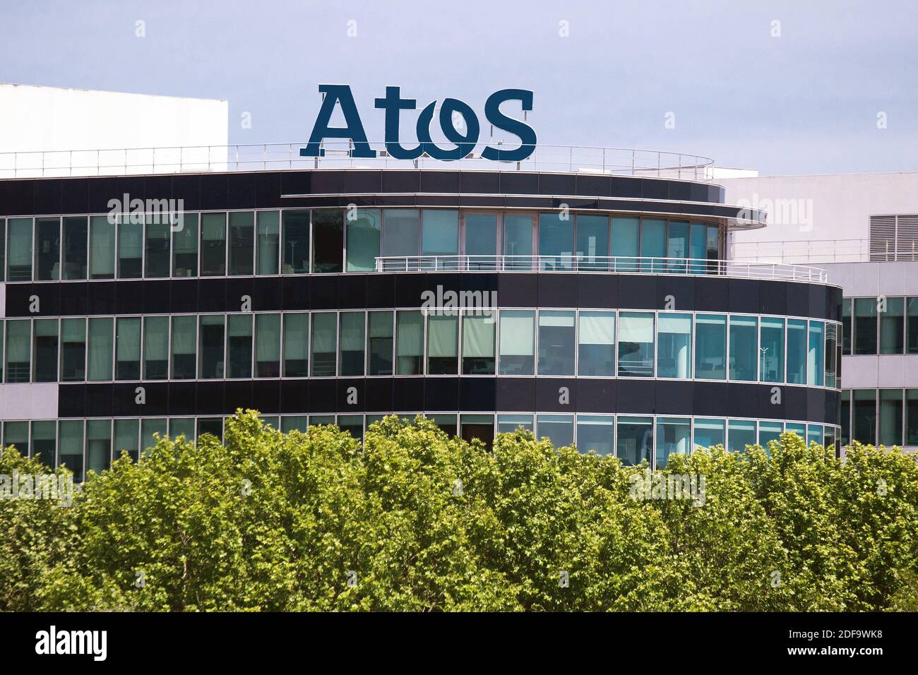 Atos logo hi-res stock photography and images - Alamy