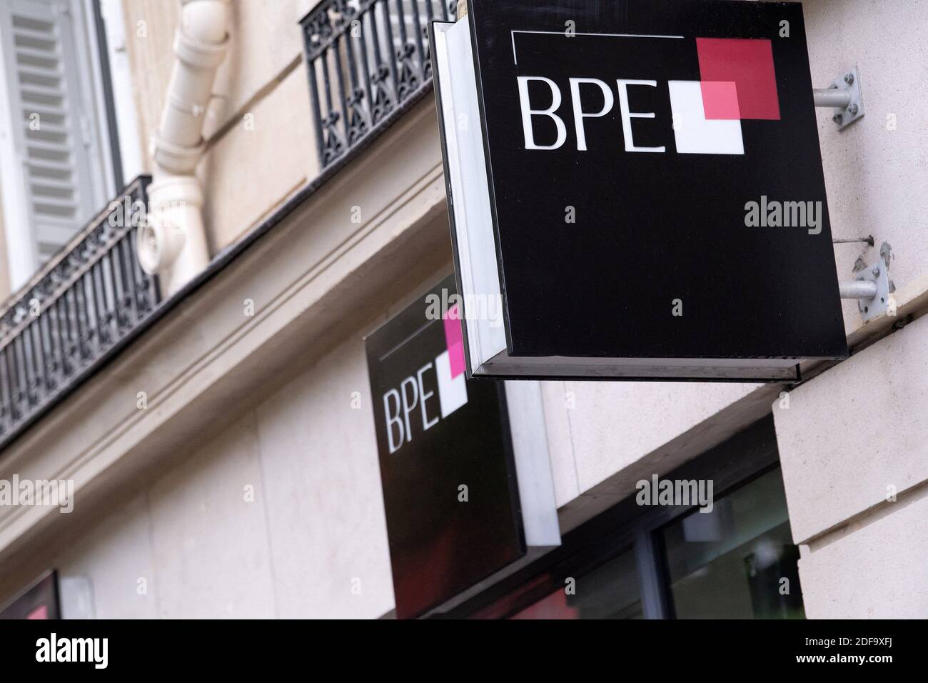 Bank bpe hi-res stock photography and images - Alamy