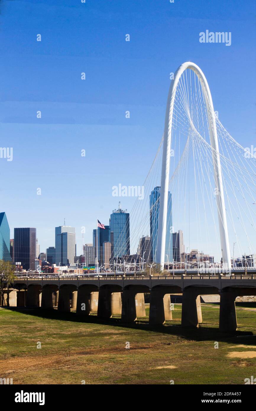 Dallas texas expressway hi-res stock photography and images - Alamy