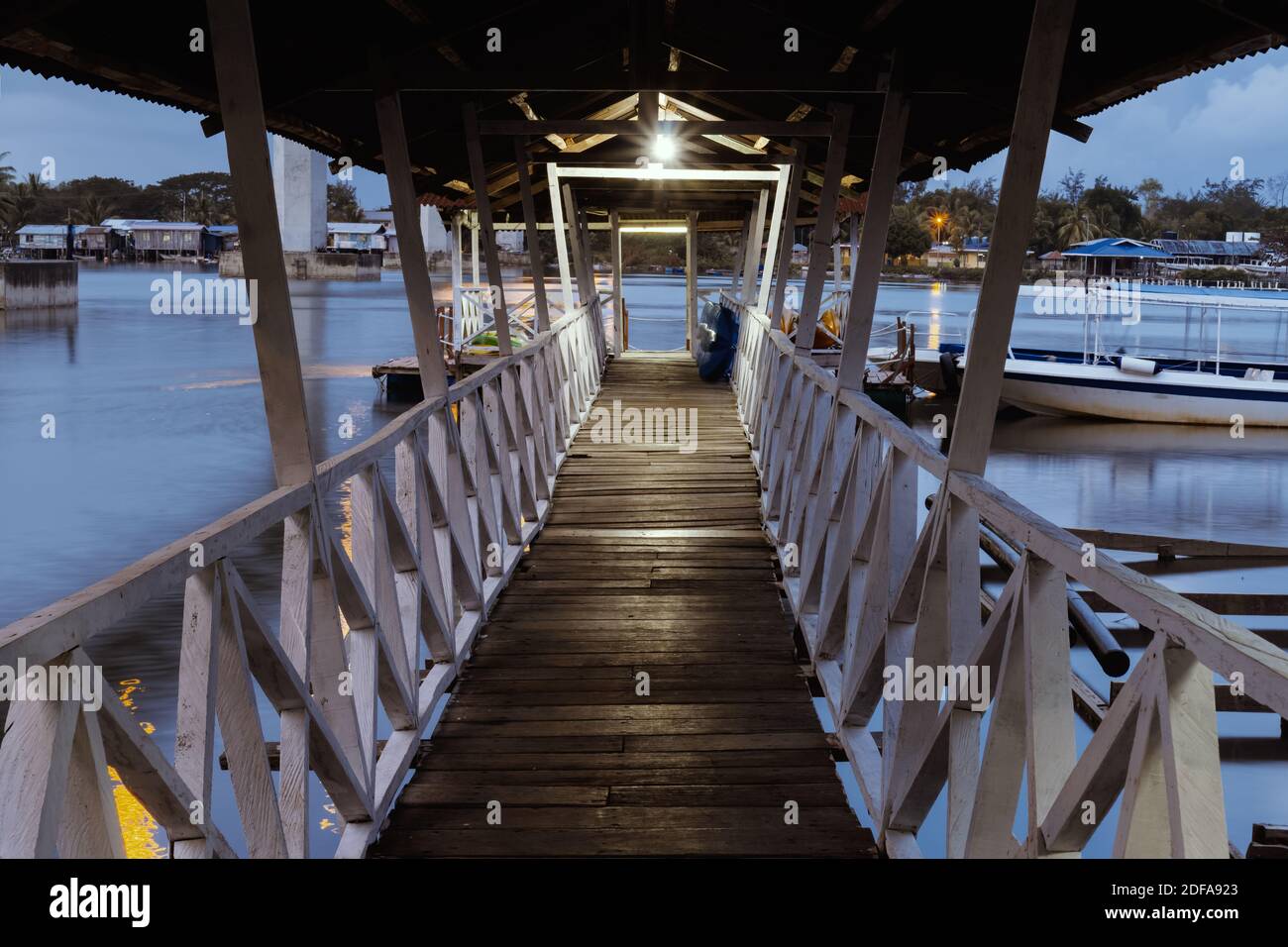 Deck jetty hi-res stock photography and images - Alamy