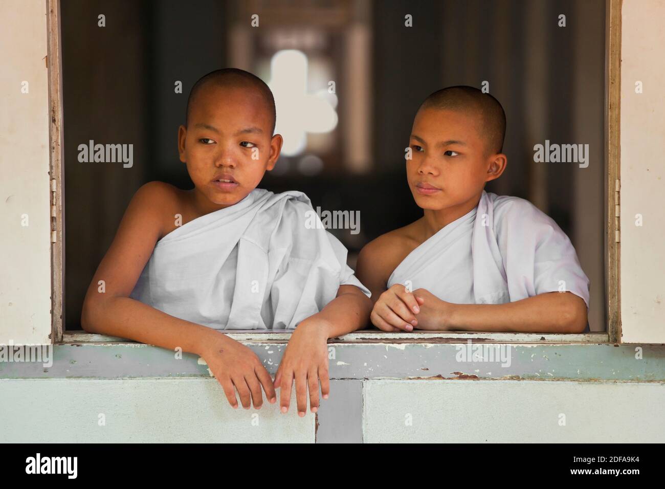 YOUNG BUDDHIST MONKS at the MAHAGANDAYON MONASTERY - MANDALAY, MYANMAR ...