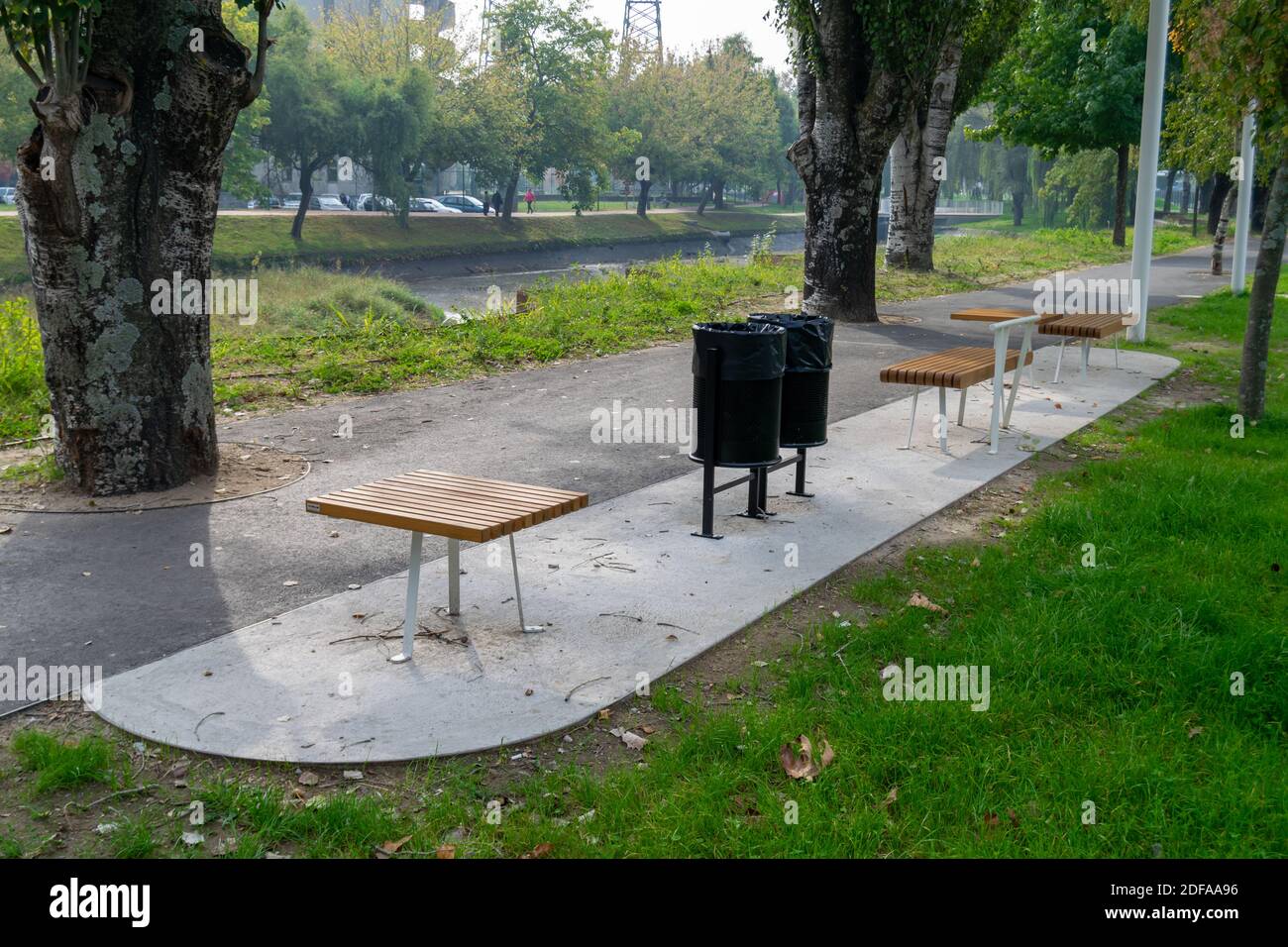 Empty city hi-res stock photography and images - Alamy