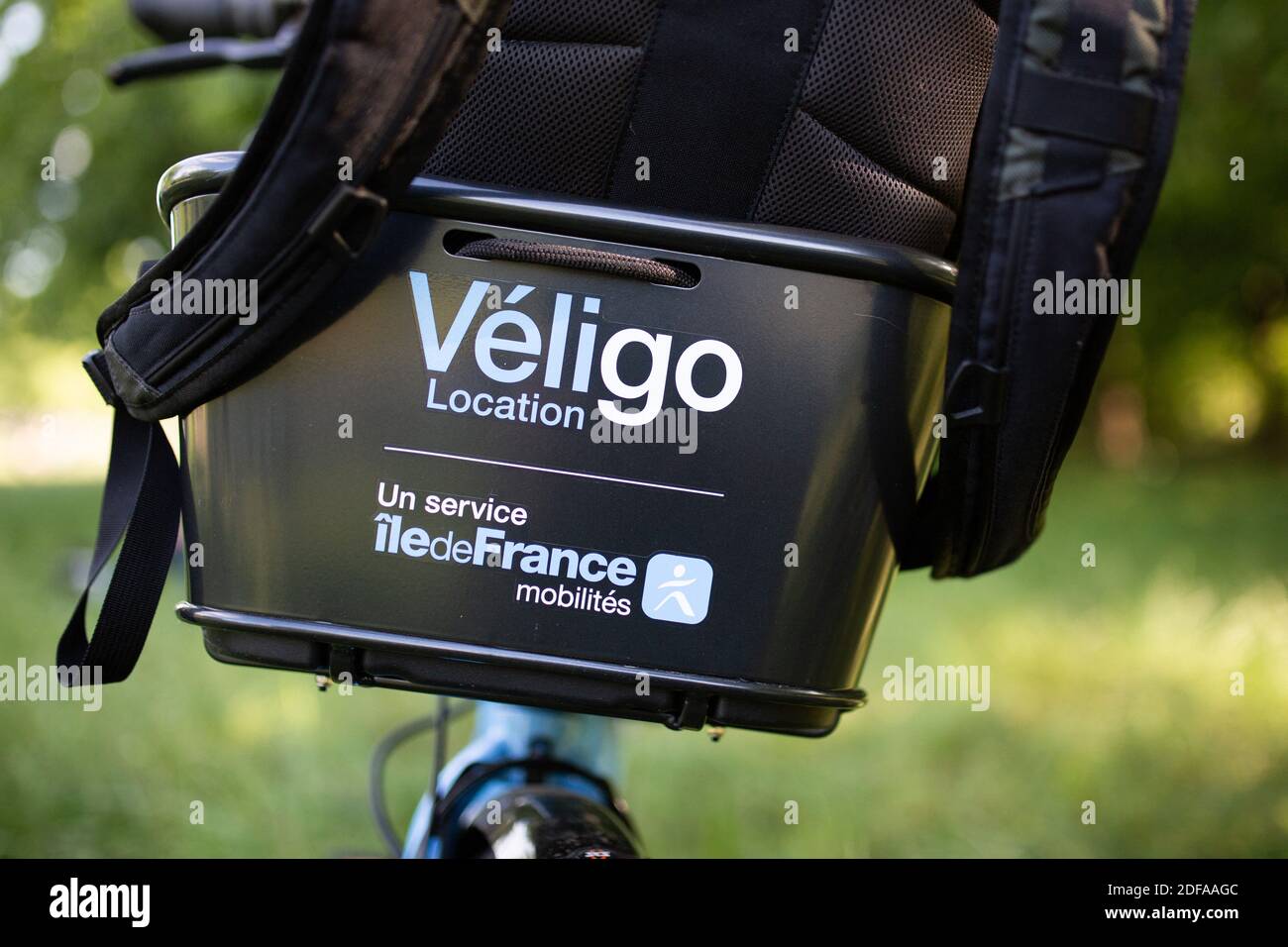 Illustration of the logo Veligo, the electric bike service of the ...