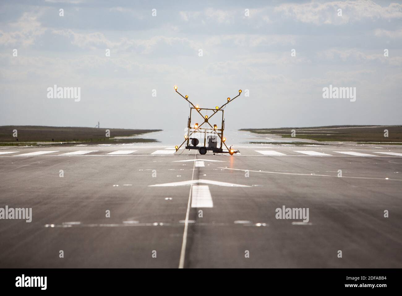 Picture of the closed runway due to the coronavirus crisis on the ...